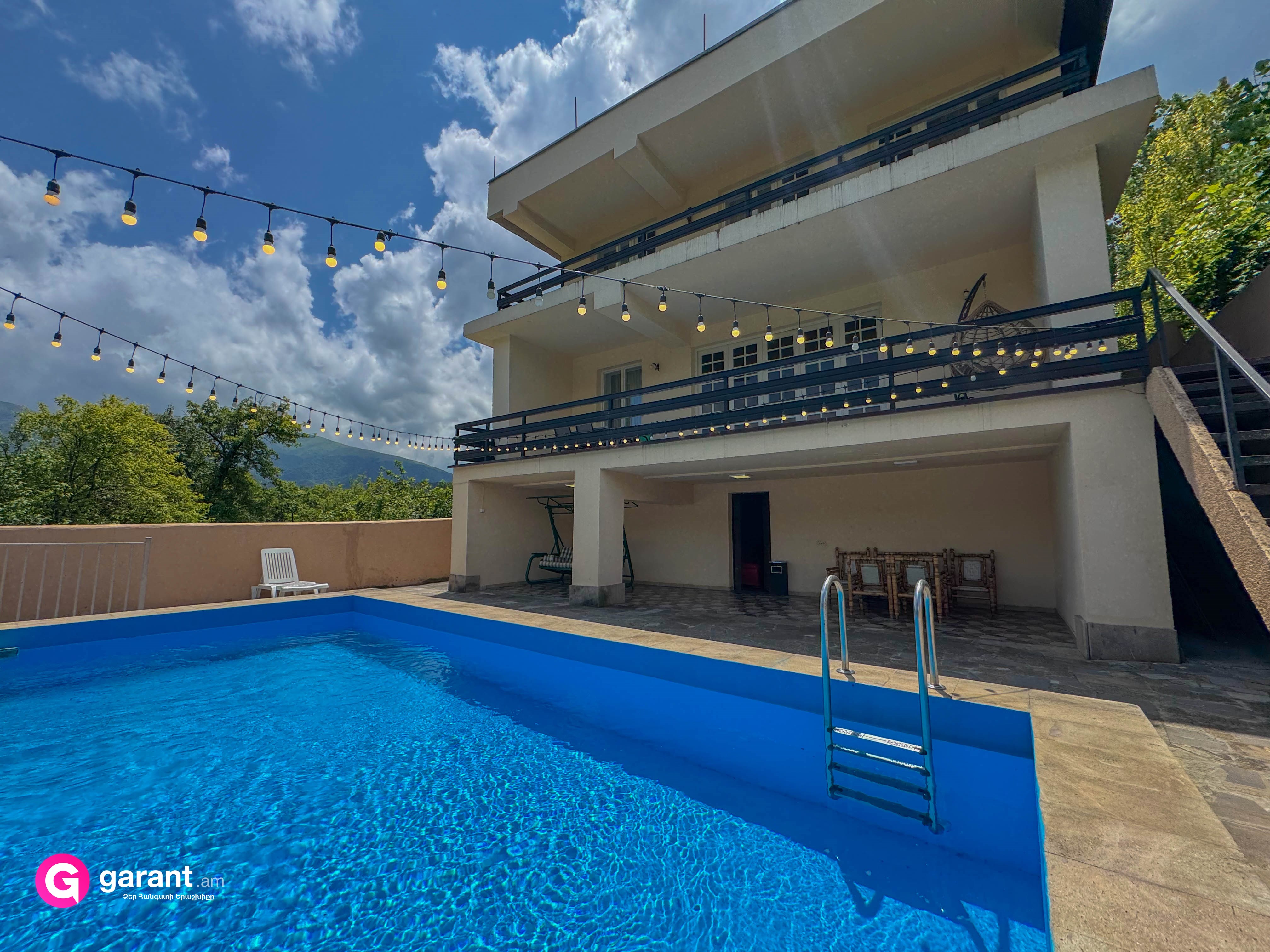 Four Season Dilijan. Square 390 sq.m. Посуточная аренда. Villa. - Garant.ge